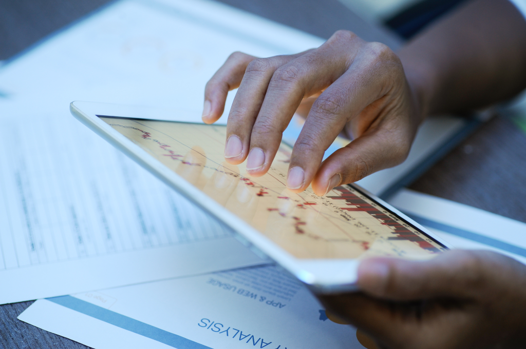 Learn How to Become a Scalper in Options Trading | StoneX